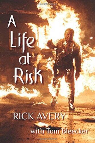 A Life at Risk - Paperback By Avery, Rick - GOOD 9780692725078| eBay