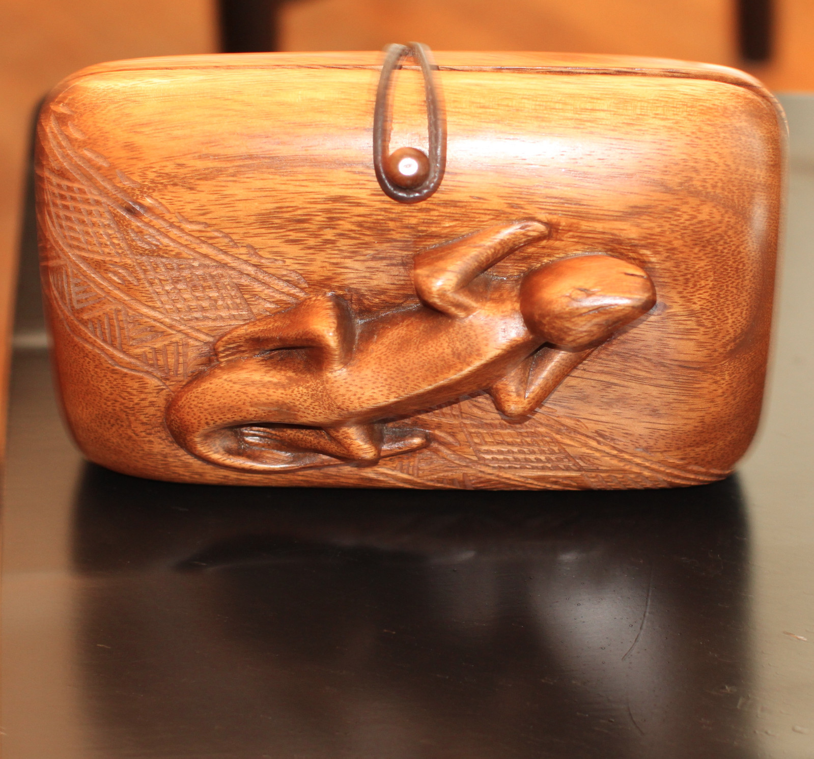 TIMMY WOODS MINAUDIERE CARVED LIZARD SALAMANDER GECKO CLUTCH CROSSBODY ...