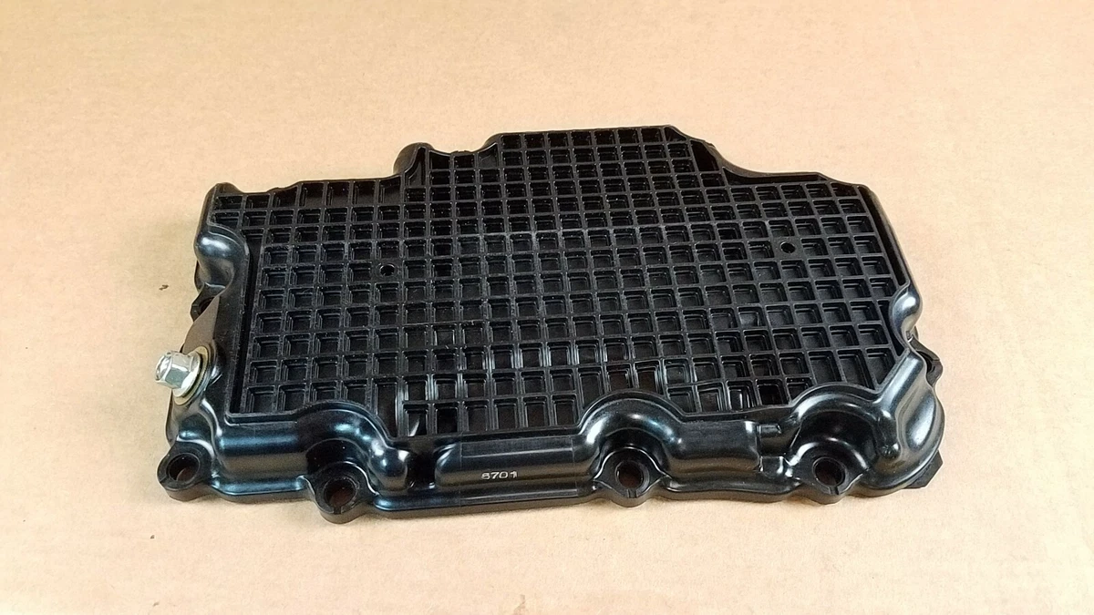 Infiniti Motor Oil Pan Cover