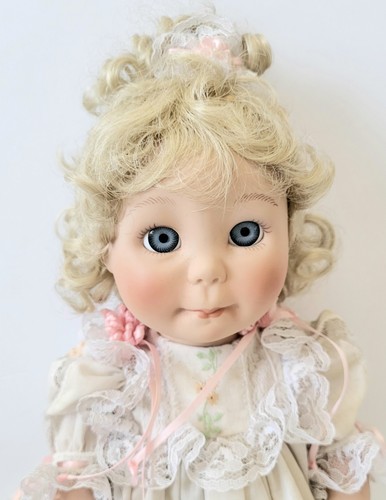 LEE MIDDLETON 14" POLLY ESTHER VINYL DOLL, BLONDE HAIR, BLUE EYES ...