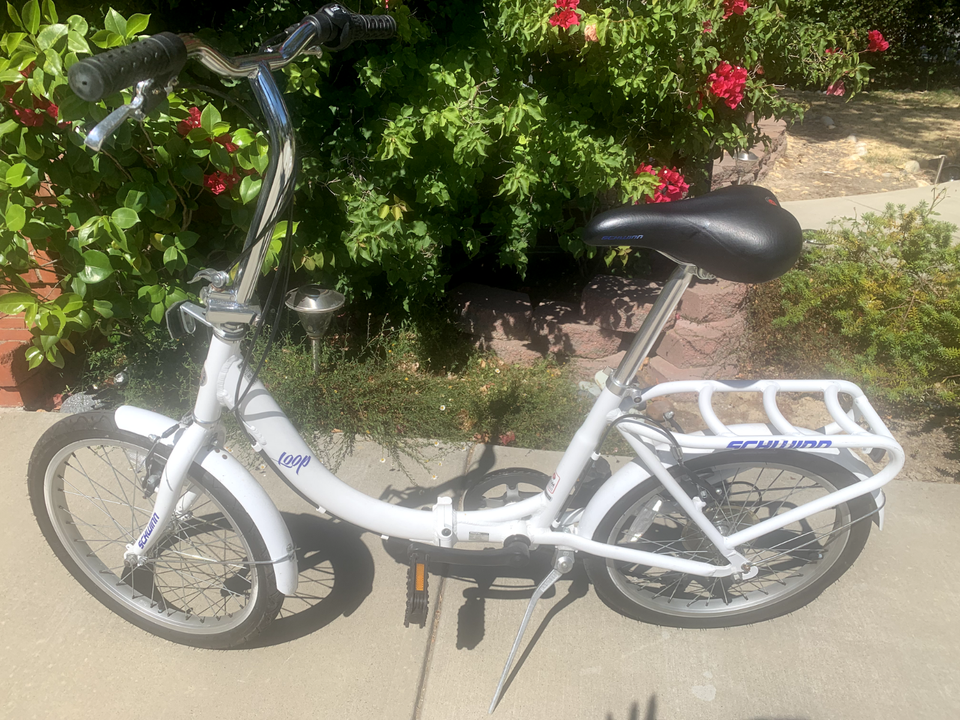 Schwinn Loop Adult Folding Bike, 20-inch Wheels, Rear Carry Rack, White ...