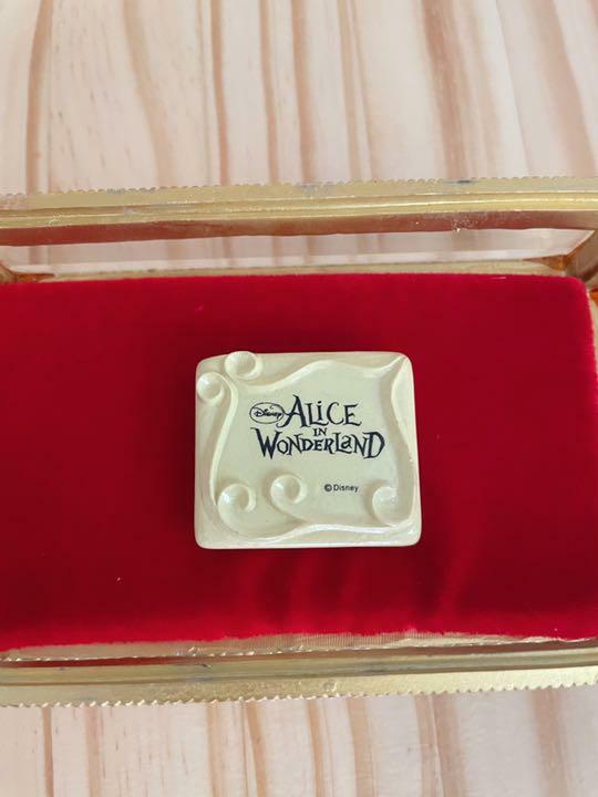 Alice In Wonderland Movie Eat Me