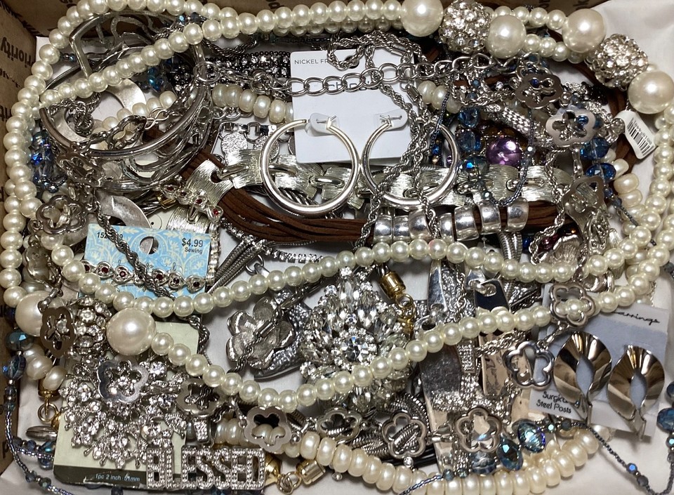 FASHION JEWELRY LOT RHINESTONE SILVER TONE NO BROKEN PIECES 7.04 POUNDS ...