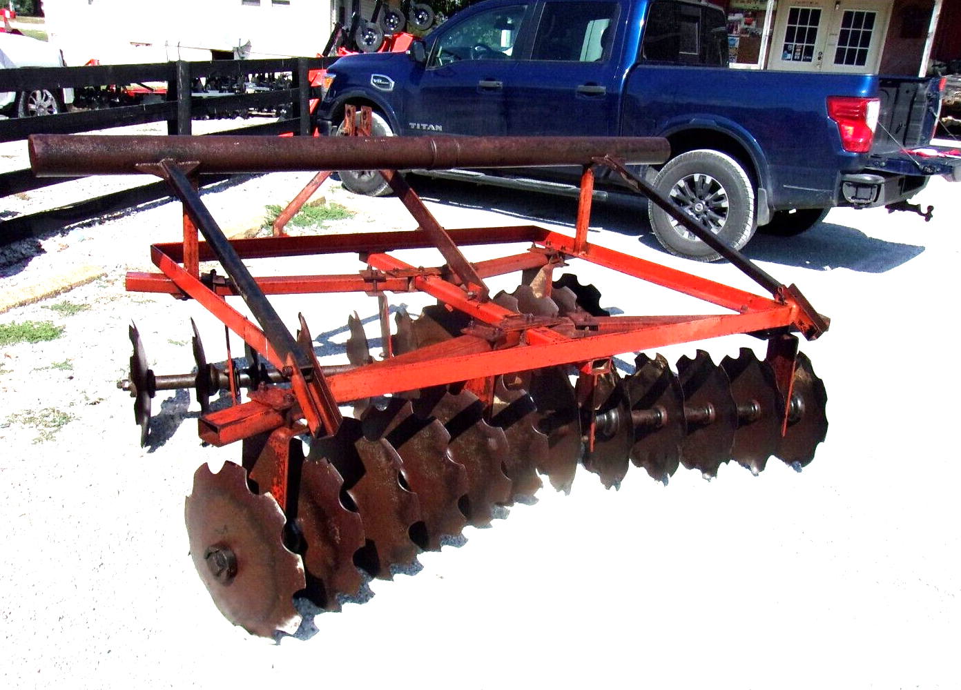 Used International 6ft. 3 pt. Lift Disc Harrow (FREE 1000 MILE SHIPPING ...