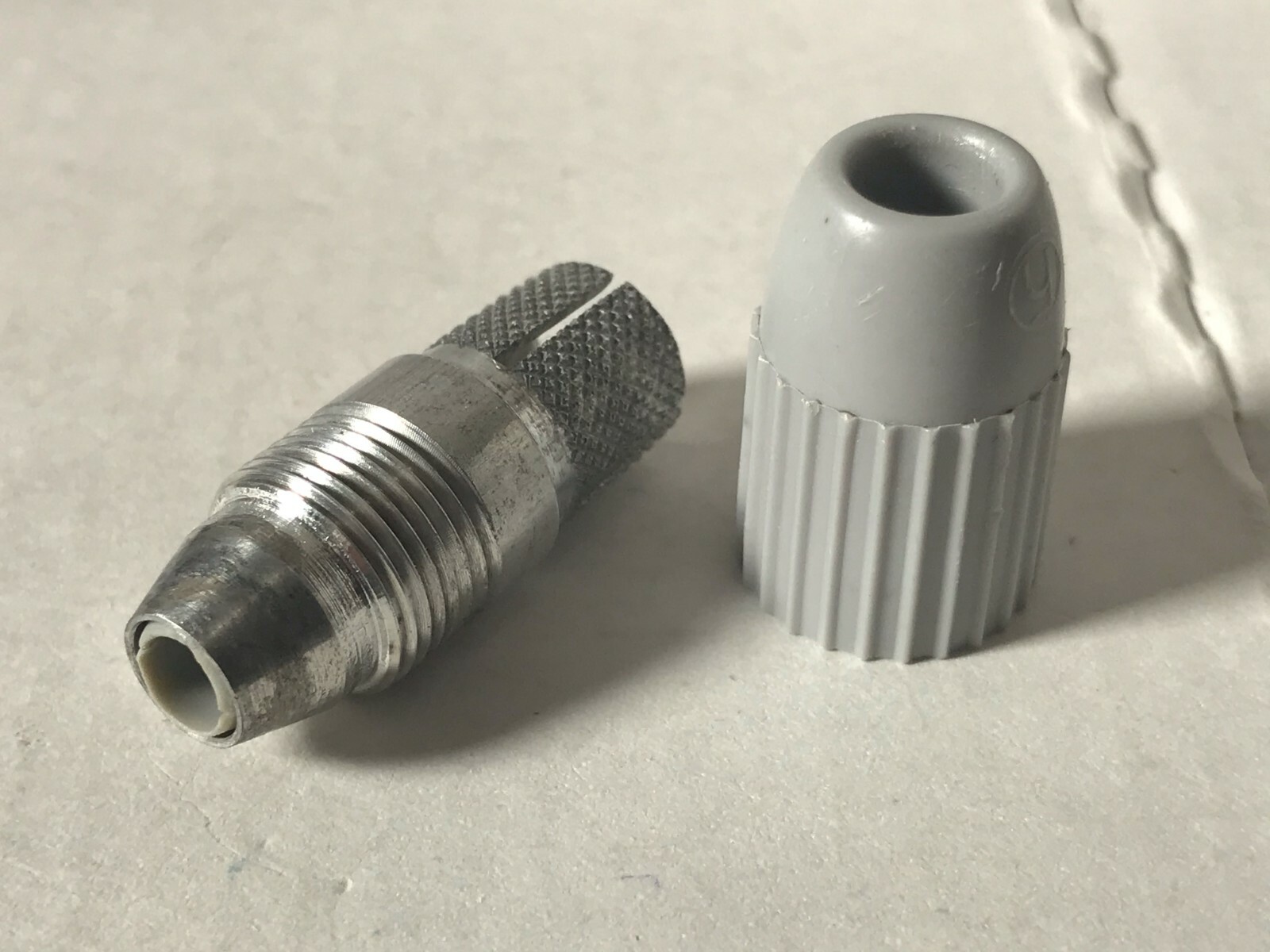 HIRSCHMANN COAXIAL CABLE CONNECTOR FEMALE PLUG GREY PLASTIC TV/FM ...