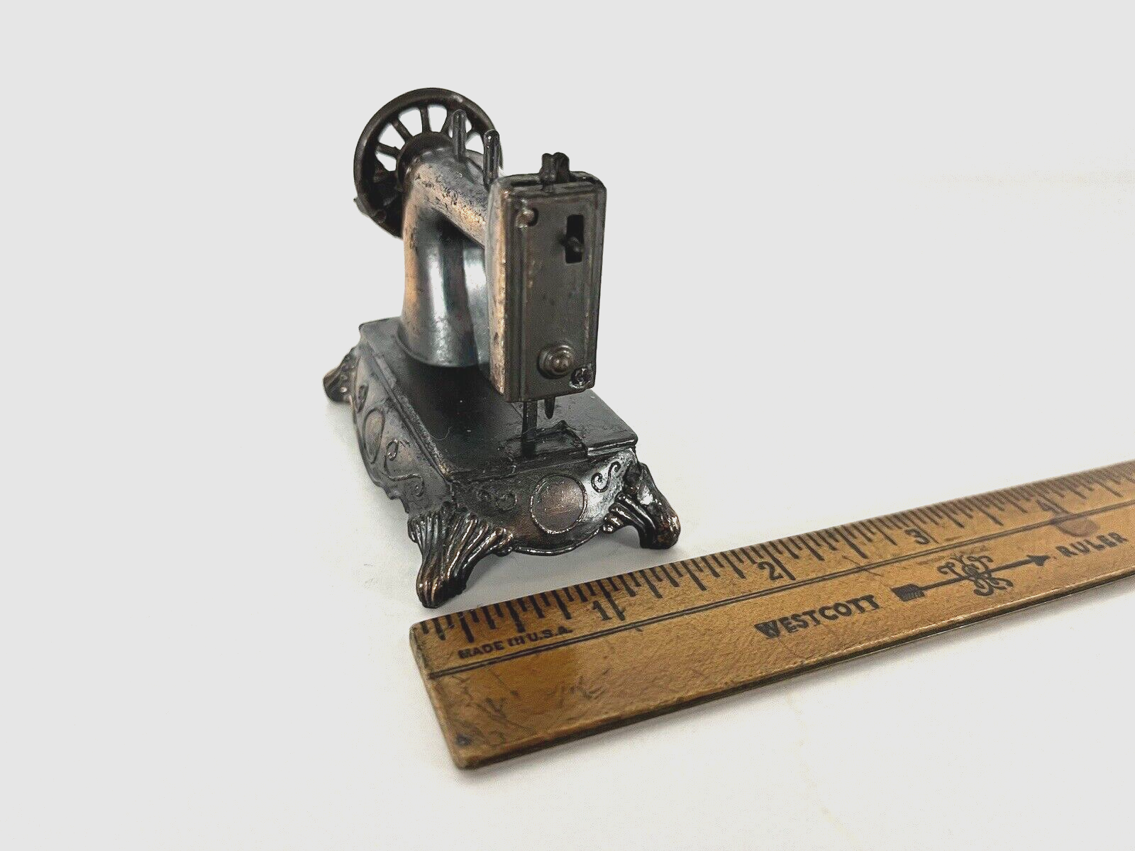 Vintage 1976 Durham Industries Die cast Metal Dollhouse Sewing Machine ...