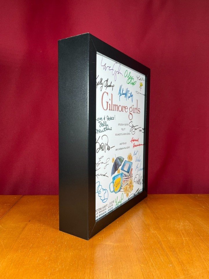 Gilmore Girls Pilot Script Signed- Autograph Reprints- 74 Pages ...
