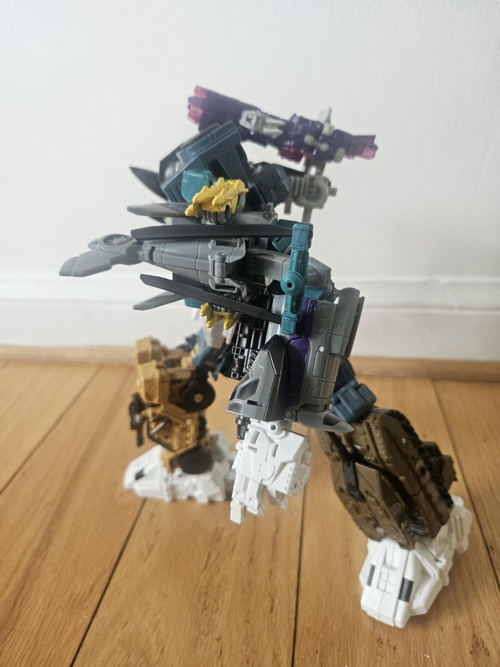 Transformers Combiner Wars Bruticus w/ Perfect Effect Upgrade Kits ...