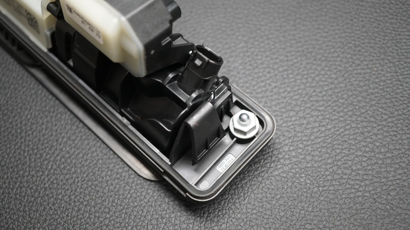 GENUINE 2018 MERCEDES BENZ E-CLASS W213 S213 TAILGATE RELEASE HANDLE ...