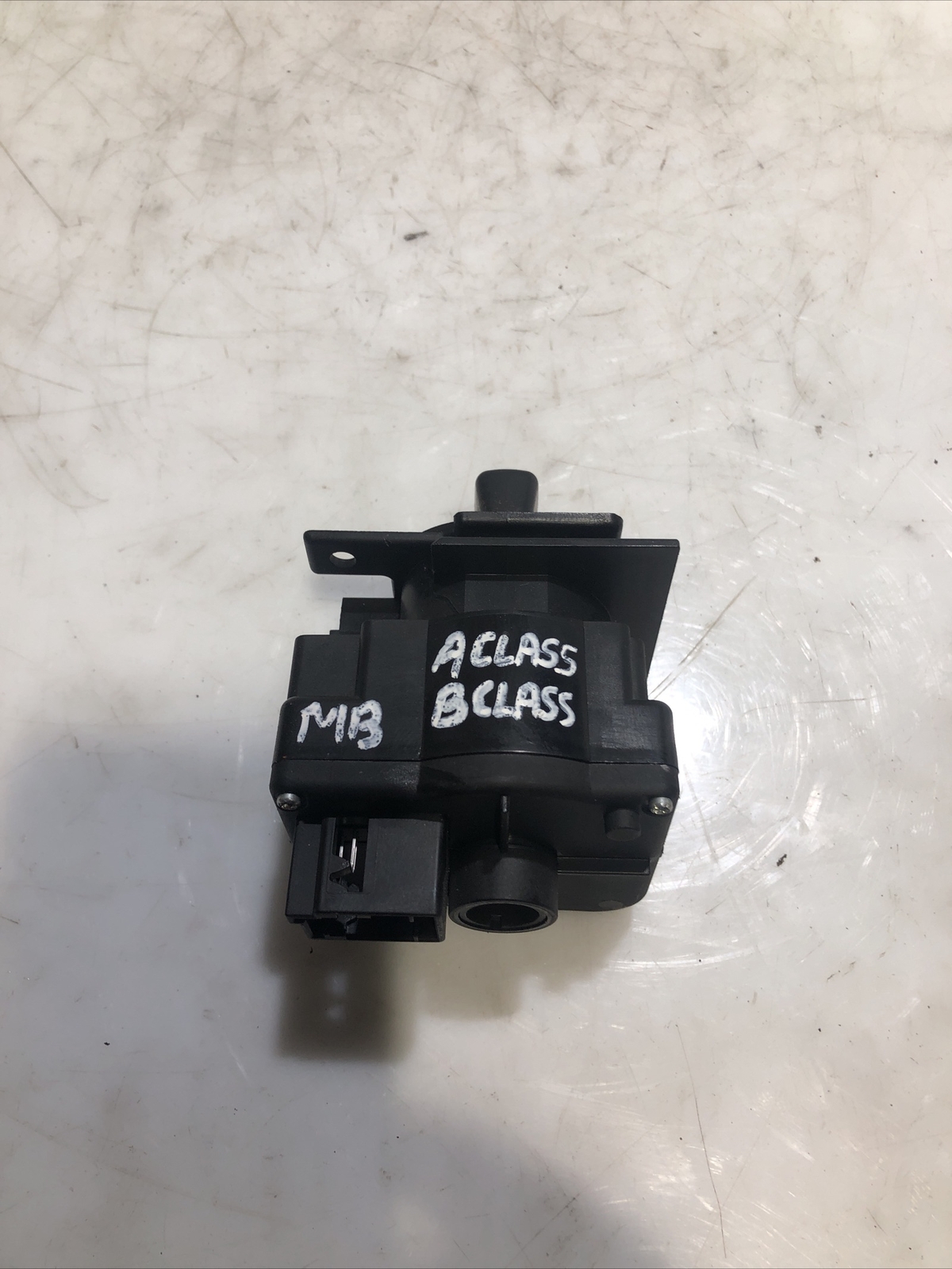 MERCEDES A CLASS W169 B CLASS W245 2005-12 M272214 1695451704 HEADLIGHT ...