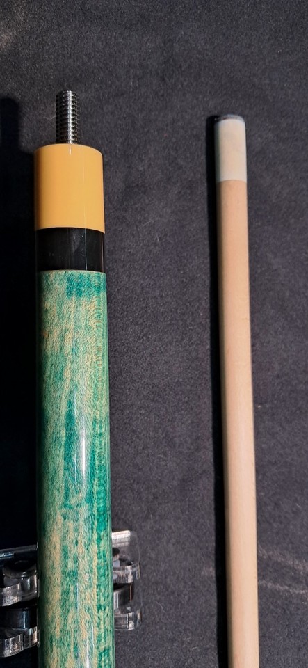 Huebler Pool Cue 58-inch Two-Piece Set with Case.Made In America 19.6 ...