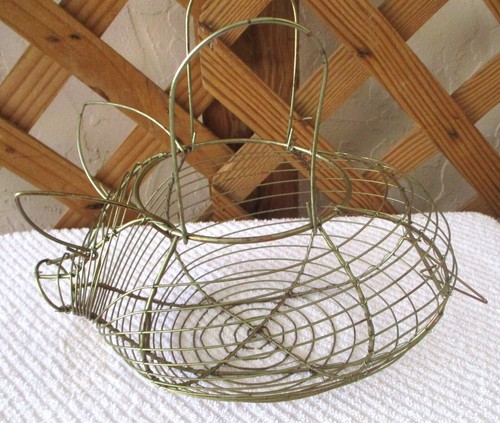 EGG BASKET~Wire~Pig Shaped~Moveable Ears & Handles~13" X 7" X 5 ...