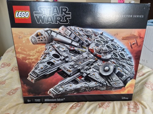 LEGO Star Wars UCS Millennium Falcon (75192) complete with box ...