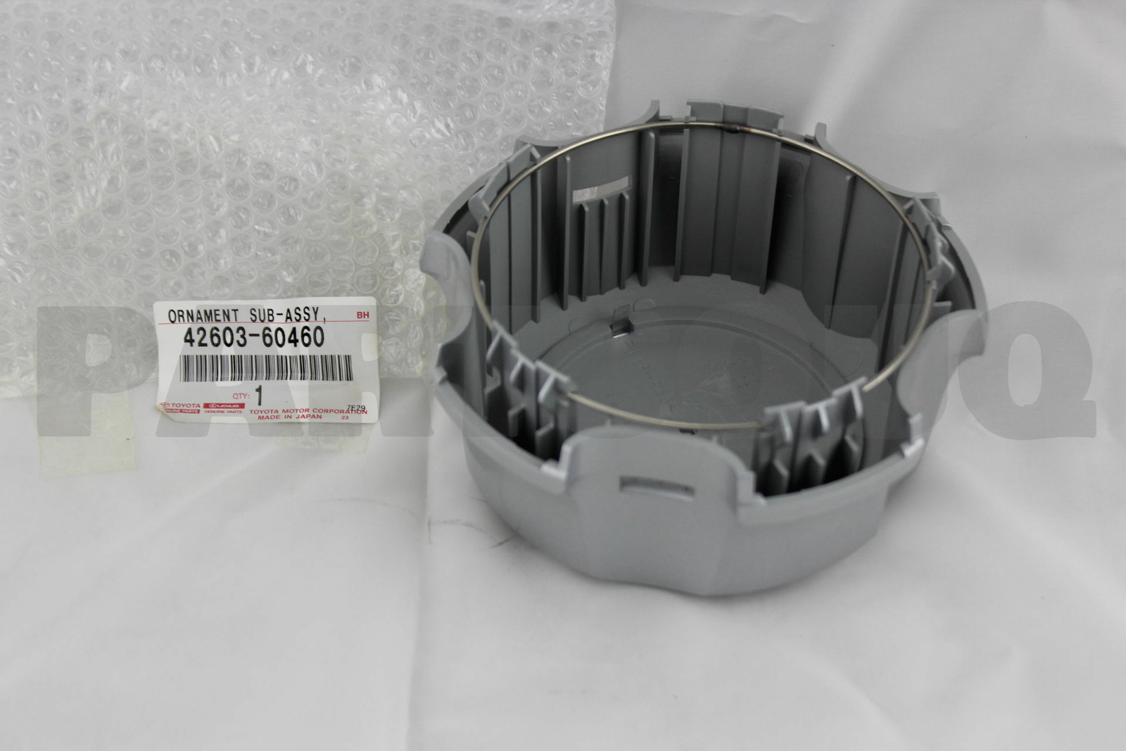 4260360460 Genuine Toyota ORNAMENT SUB-ASSY, WHEEL HUB(FOR FRONT) 42603 ...