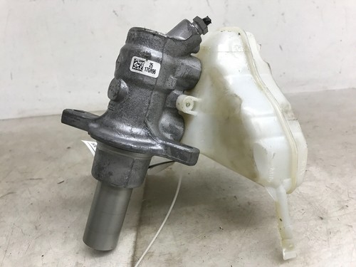2018-2019 MERCEDES GLC43 MASTER BRAKE CYLINDER 2054300002 OEM | eBay