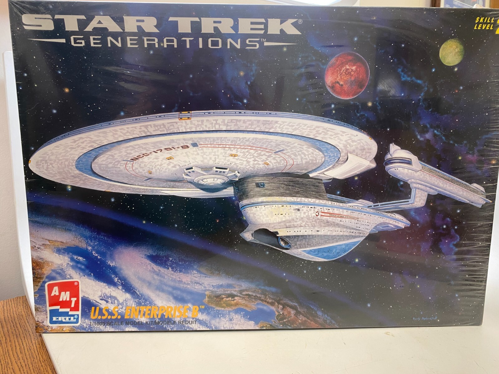AMT Star Trek Generations USS Enterprise B Model Kit # 8762 ERTL Highly ...