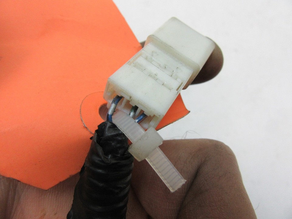 FITS WIRE PLUG CONNECTOR OFF LEFT REAR SUSPENSION LEVEL SENSOR DRIVER ...