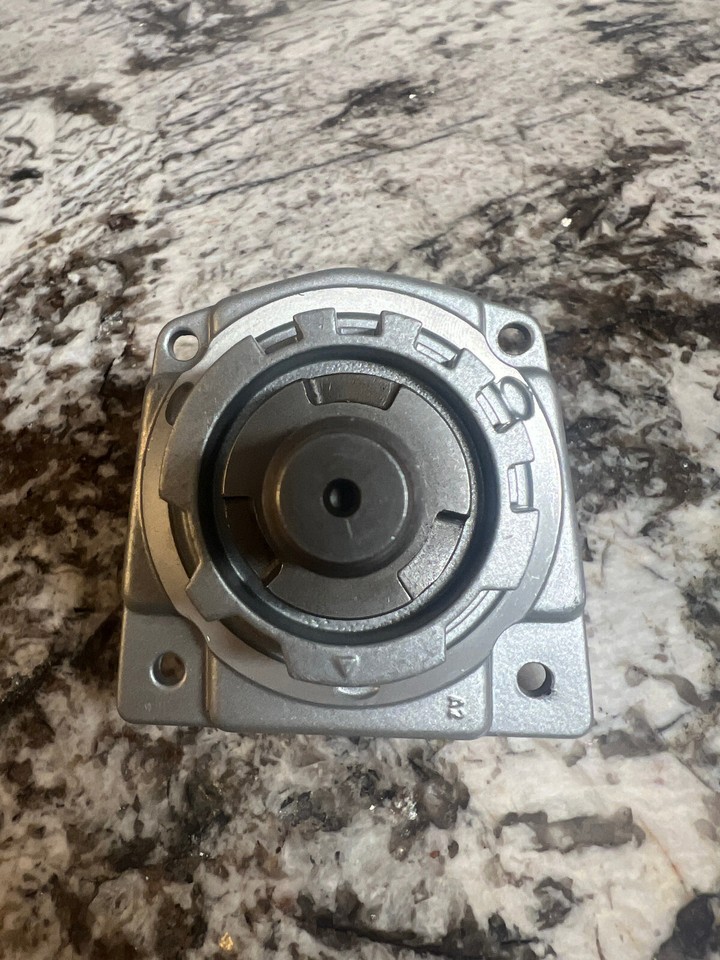 NEW ORIGINAL MILWAUKEE SPINDLE HUB ASSEMBLY 14-73-0420 | eBay