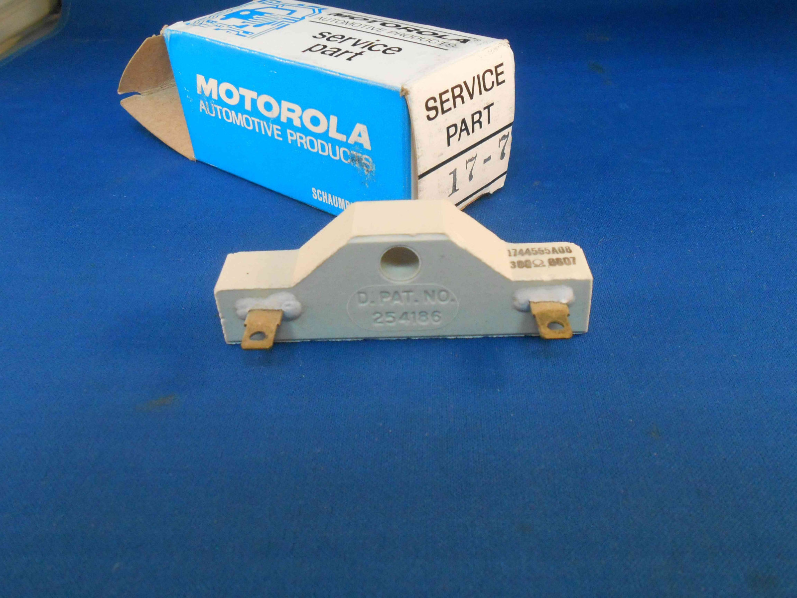17-7 MOTOROLA RESISTOR, 300 OHMS NEW OLD STOCK | eBay