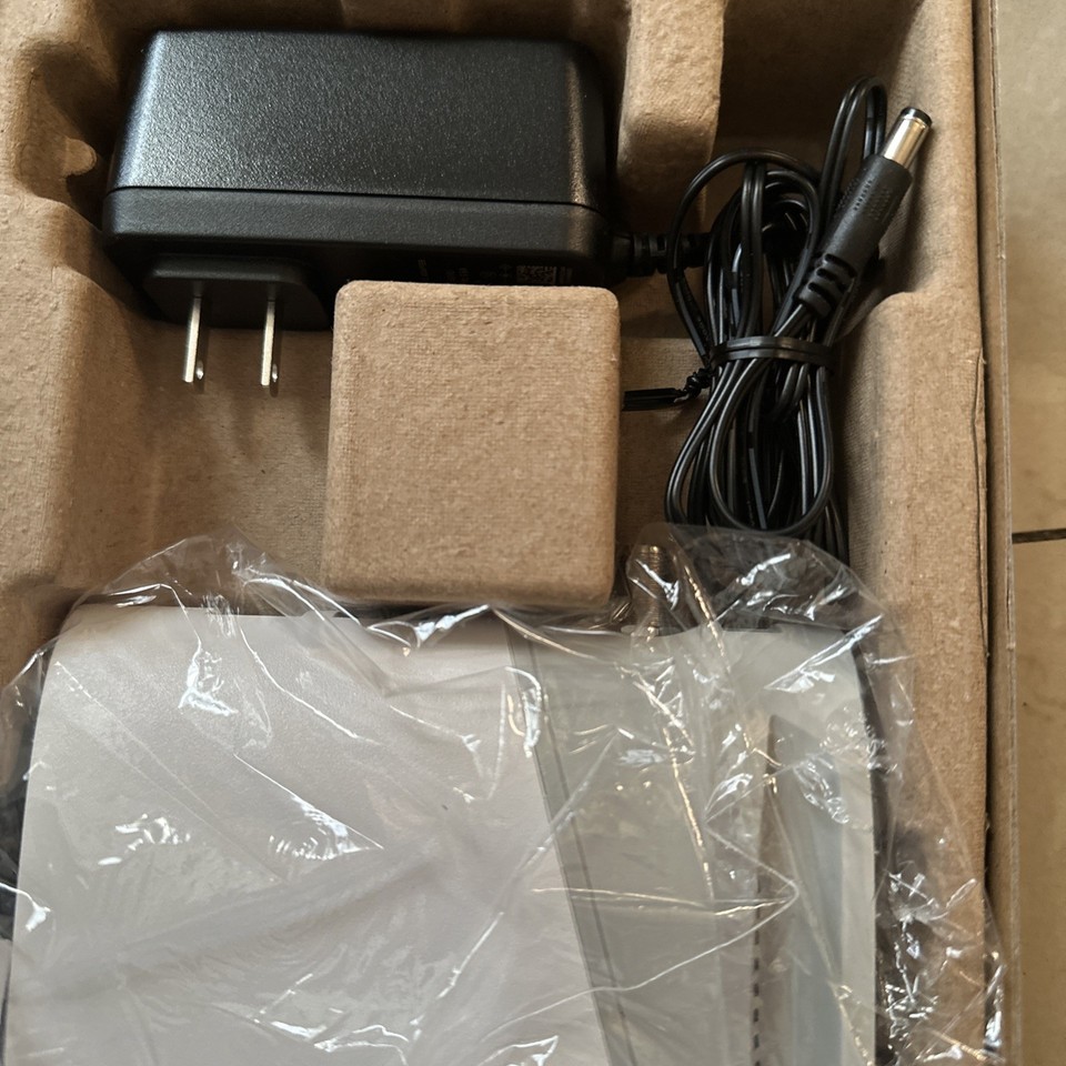 ARRIS S33 SURFboard DOCSIS 3.1 Multi-Gigabit Cable Modem 2.5 Gbps ...