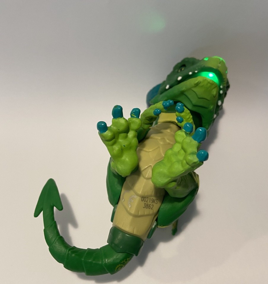 WowWee FINGERLING UNTAMED DRAGON VENOM GREEN Lights Up Moves | eBay