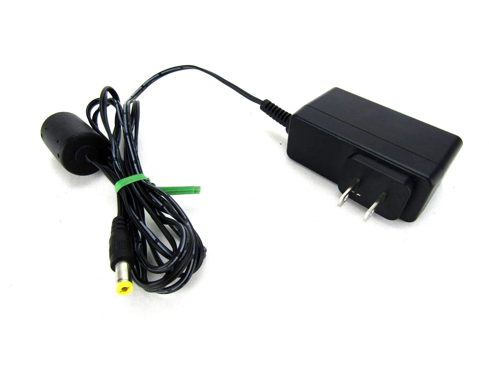 NTI Veemux 305 SM-8X4-15V-LCD-DT Switch w/ Power Adapter | eBay