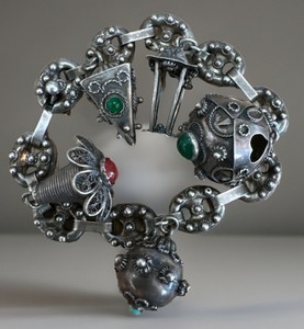 Praising and Picking | eBay Stores