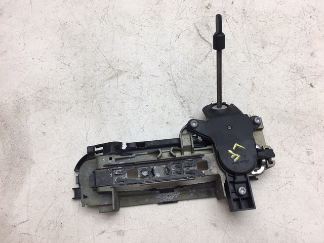 2004-08 Audi A3 Driver Exterior Door Handle Base 8E1837885A for sale ...