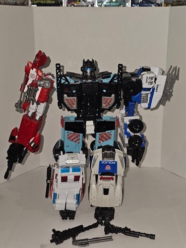 Hasbro TRANSFORMERS Generations Combiner Wars Defensor | eBay