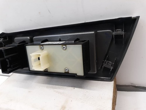 12-13 MAZDA 3 TRAC CONTROL BUTTON W/BEZEL | eBay