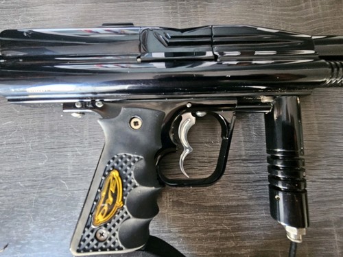 Angel Paintball Gun. GREAT CONDITION. Comes With Charger and extra ...