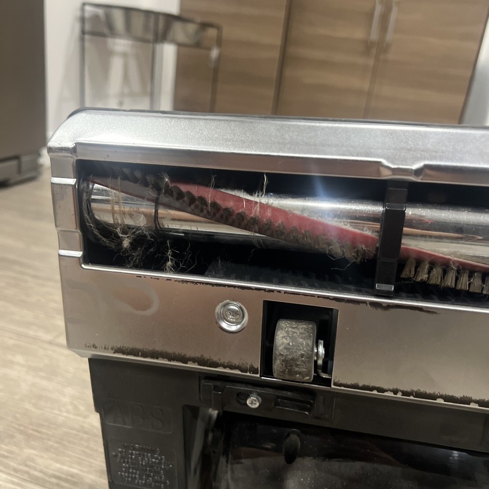 Simplicity USA S20D Symmetry Black Upright Bagged Household Vacuum ...