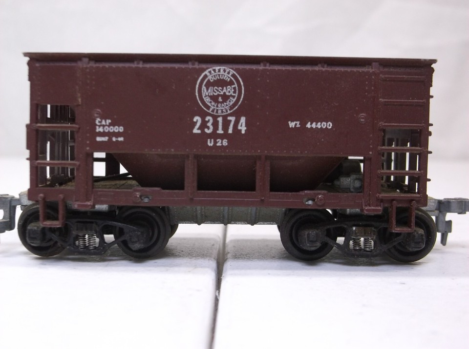 (9) HO gauge DM&IR ore cars (lot 3373) | eBay