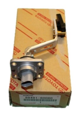 TOYOTA GENUINE LEXUS 89491 - 60080 ENGINE OIL LEVEL SENSOR | eBay