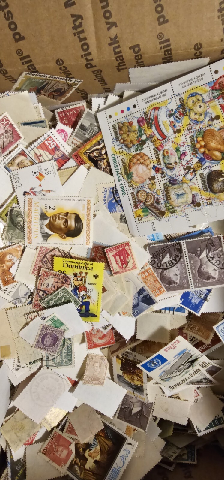 World Wide Premium 3 Oz Stamps. Collection 1000+ Free Shipping; Hoard ...