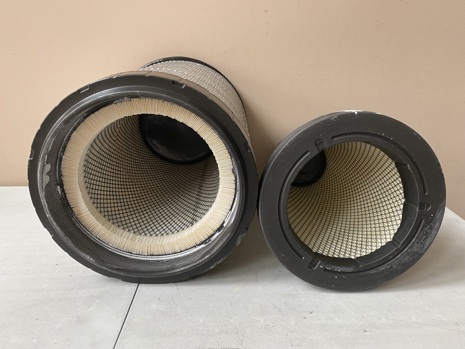 AF26103 OUTER & AF26268 INNER FLEETGUARD AIR FILTER SET RS4862 RS4863 ...