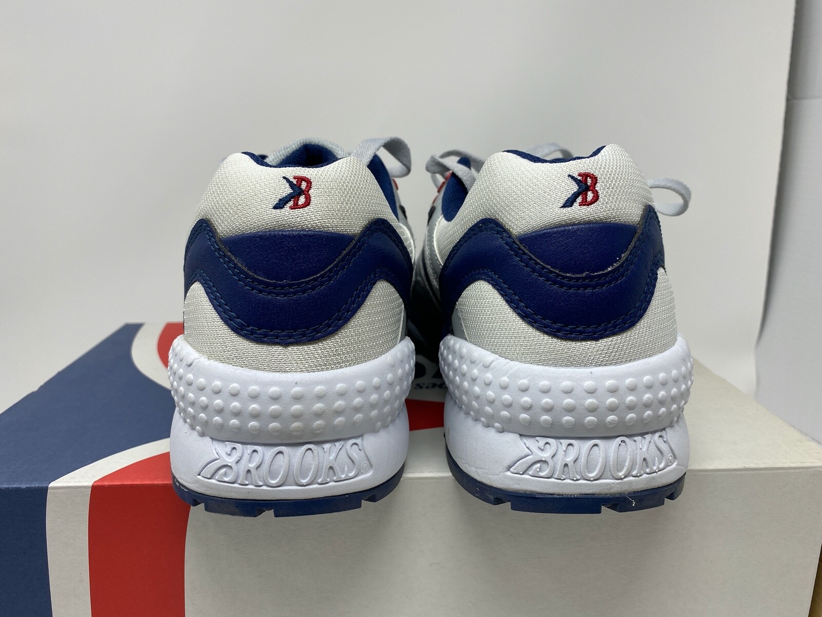 Brooks Mojo Size 8 110240 1D 673 | eBay