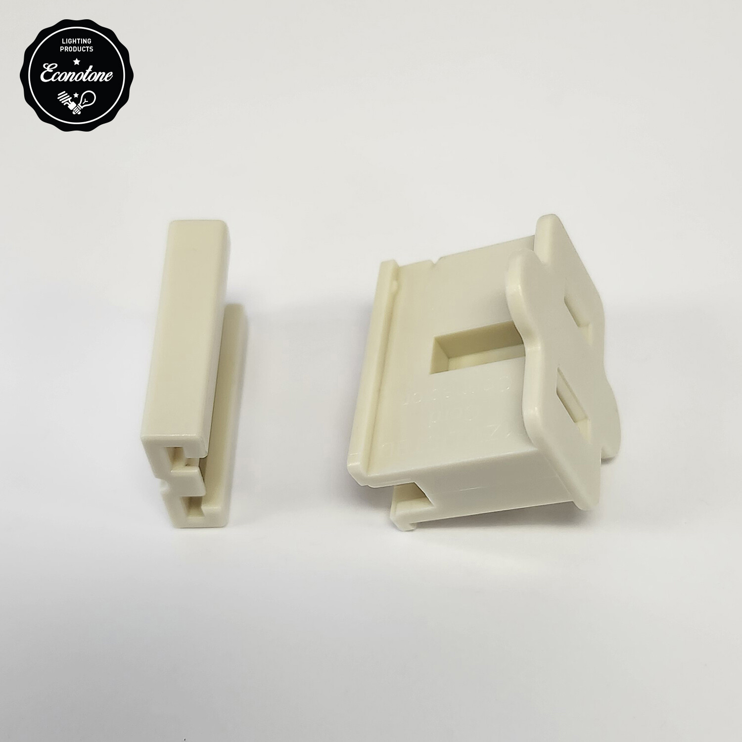 Satco 90-794 FEMALE SLIDE POLARIZED GILBERT PLUG 18/2-SPT-1 6A-125V ...