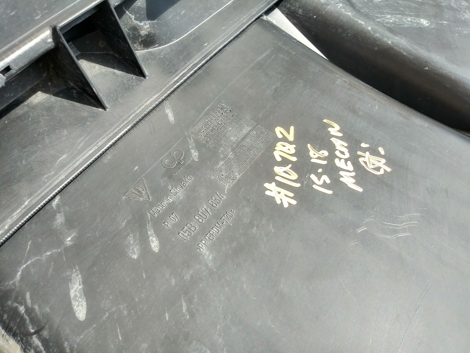 2015-2019 Porsche Macan Lower Rear Bumper Textured 95B-807-521-AB-G2X ...