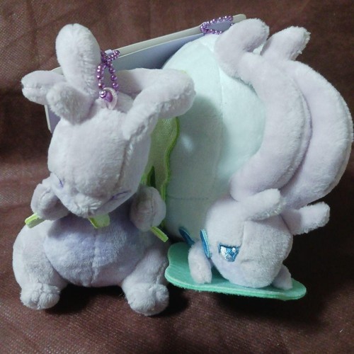 Pokémon Goodra & Hisui Goodra Plush Mascot Pair Magnetized Used | eBay