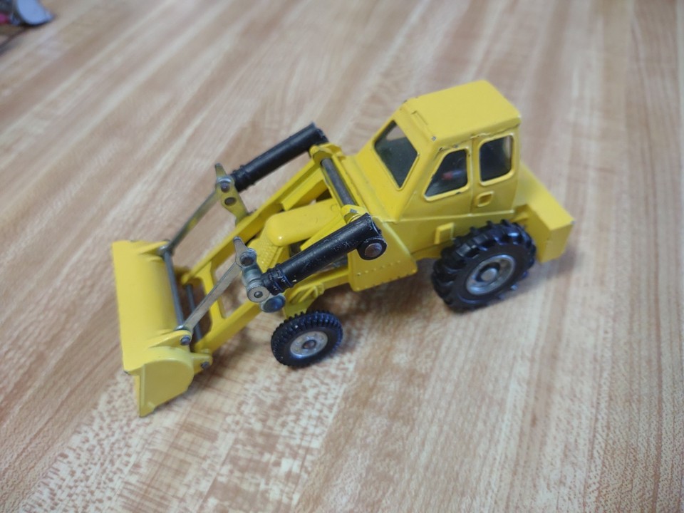 Dinky Toys #437 Muir Hill 2-WL Loader With Driver Yellow Made In ...