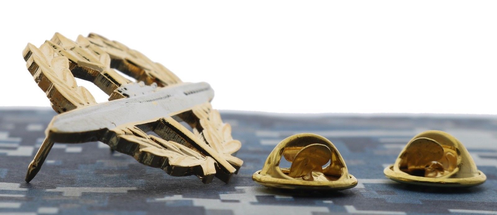 USN Navy Submarine Wreath Two Tone 1 1/2 inchGold Overlay pin H16155 ...
