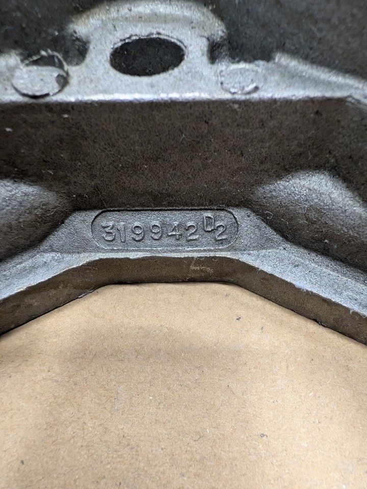 New 1974-1976 135hp Crossflow V4 Cylinder Head Port 319942 Evinrude ...