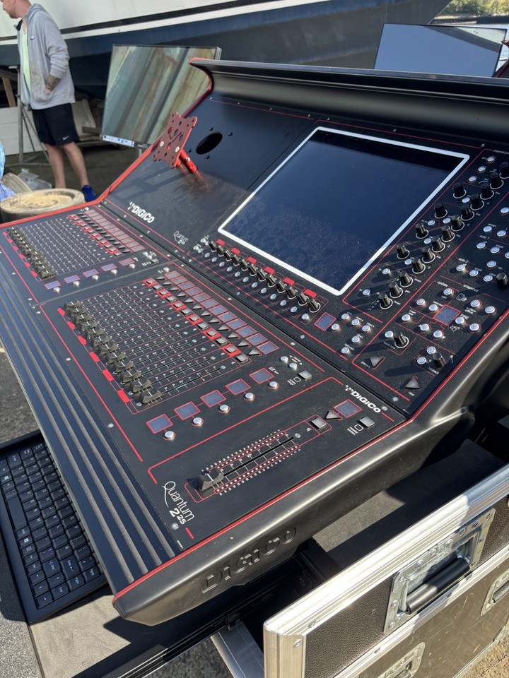 Digico Quantum 225 Mixing Console - MQ Rack Package | eBay UK