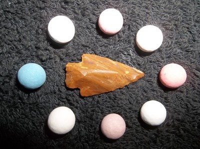 INDIAN GAME STONES PIONEER MARBLES AND ARROWHEAD BEAUTIFUL 1600s ...