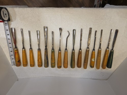 15 TOTAL WOOD CARVING GOUGES CHISELS TOOLS, 10 BUCK BROS & 5 UNKNOWN ...