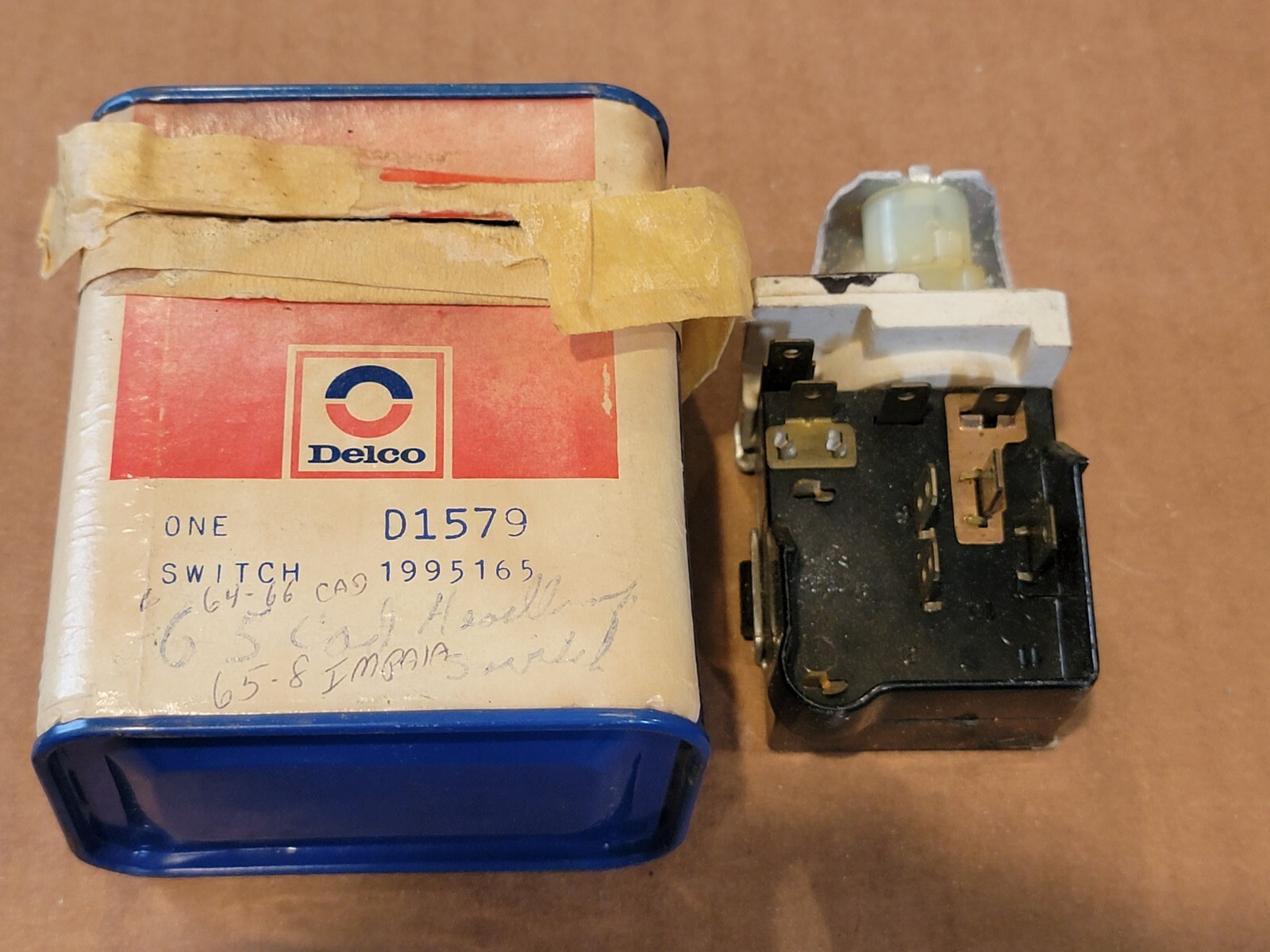B2 1964 65 66 67 Cadillac 68 Impala SS NOS Headlight Switch GM 1995165 ...