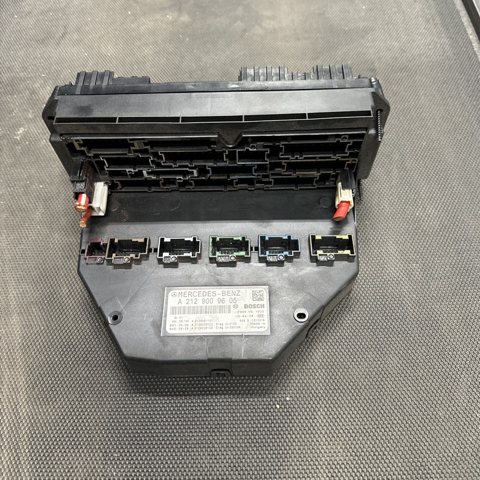 MERCEDES C CLASS W204 FRONT SAM FUSE BOX A2129009605 | eBay UK