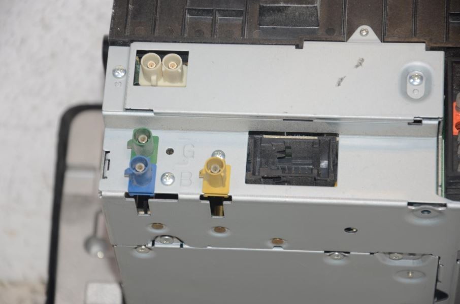 2009 MERCEDES BENZ ML320 Radio Receiver AM FM Stereo CD Player W164 ...