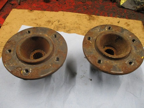 JOHN DEERE 110 112 200 210 212 214 216 REAR AXLE HUBS M11041 $310 each ...